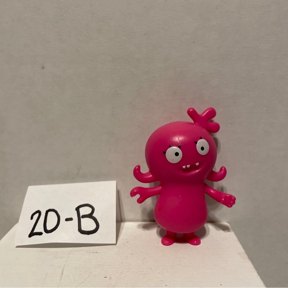 Toys | Hasbro Ugly Dolls Uglydolls Moxy Figure Topper Pink Mini Toy 218 ...